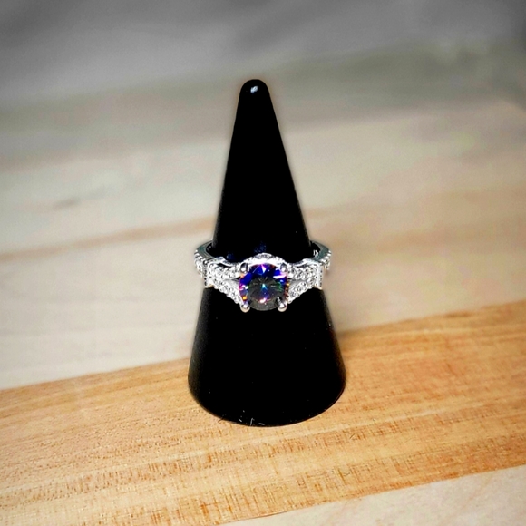La Joya de Taxco | Jewelry | Circle Sparkle Halo Ring | Poshmark